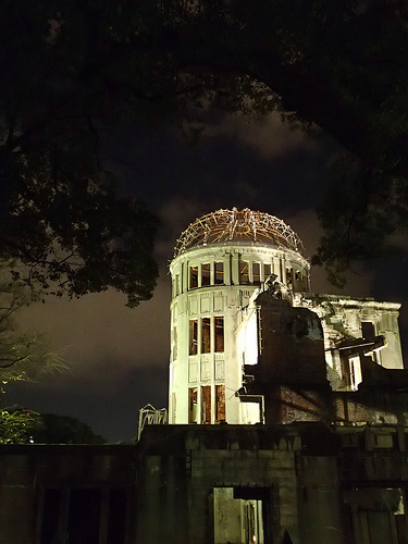 夜の原爆ドーム | toshyon's posts