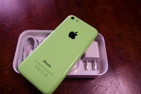 iPhone5C(Green)！ 私のじゃないけど(涙)。 | toshyon's posts